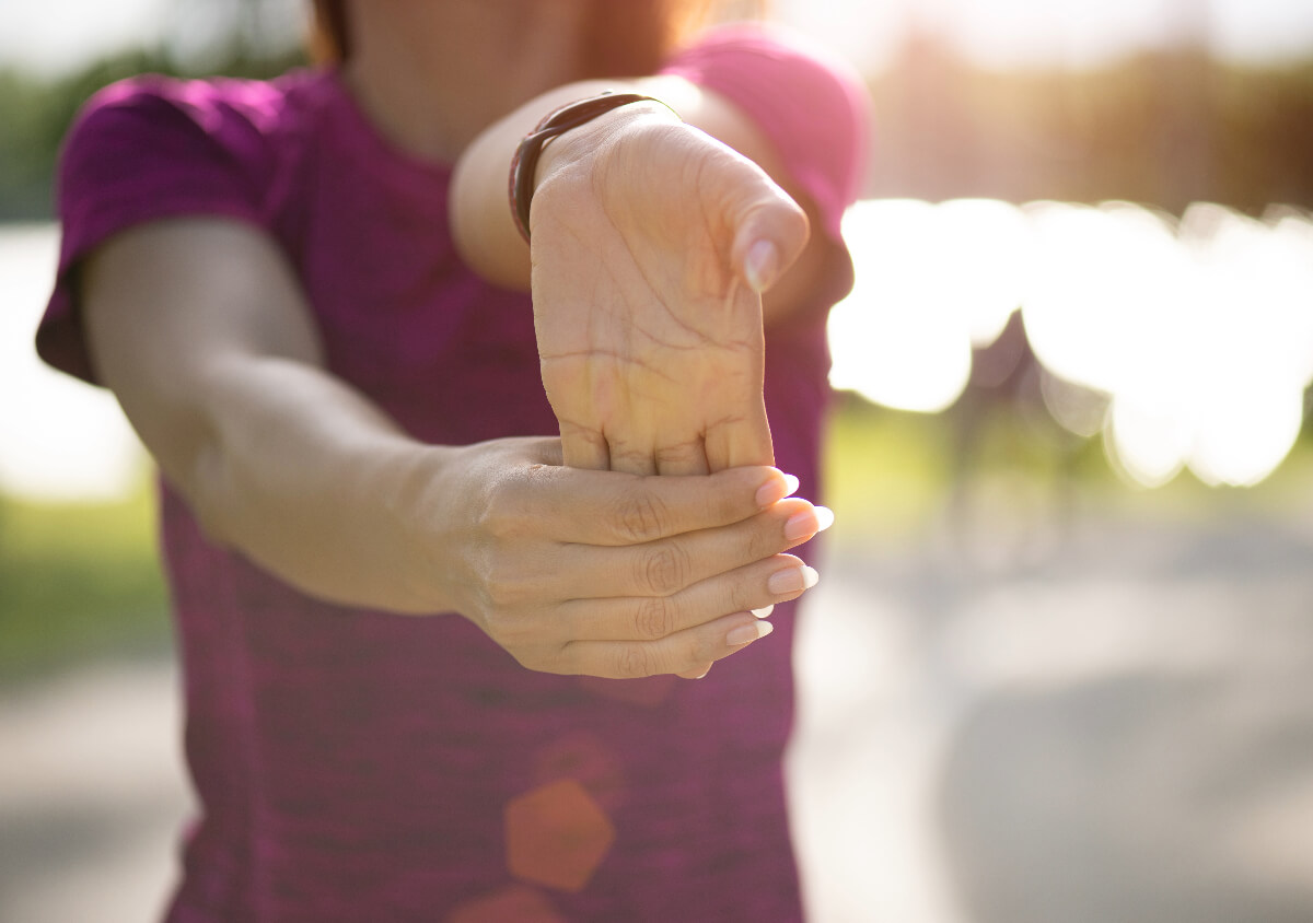Wrist Extensor Stretch - DNA Physical Therapy